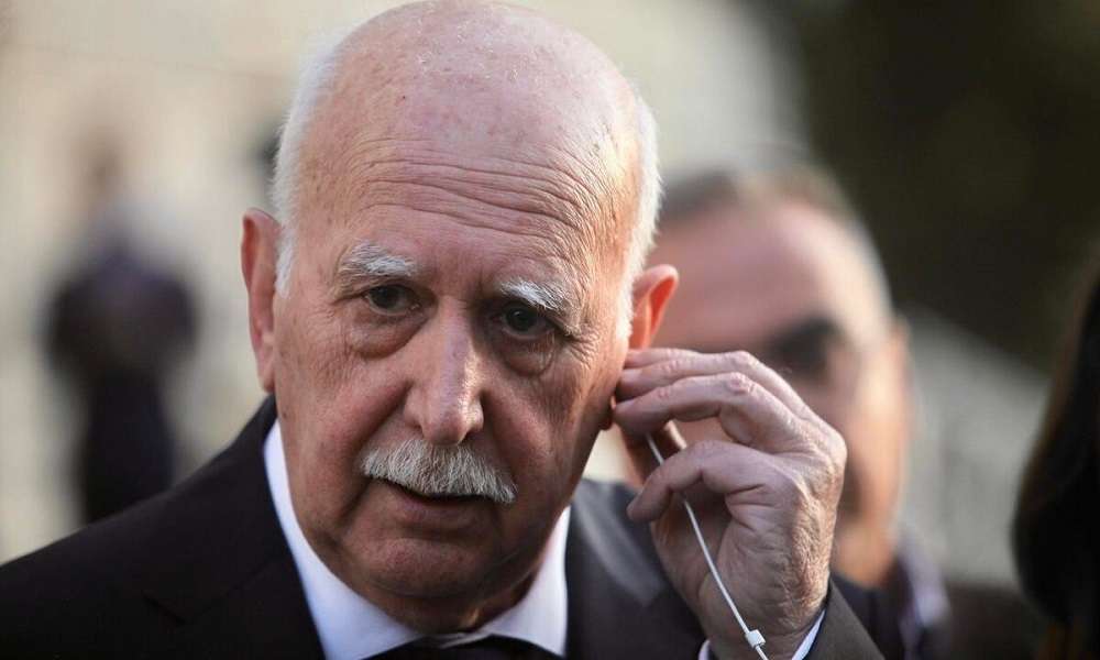 Γιώργος Παπαδάκης σε ρεπόρτερ: «Είστε σοβαροί που θέλετε και δηλώσεις ...